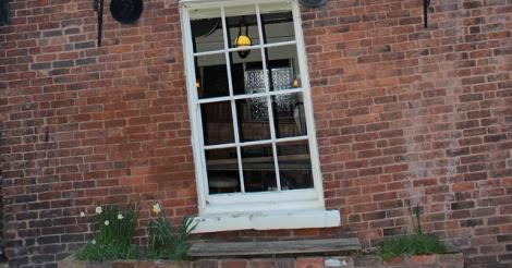 Crooked House pub, Himley viewpoint